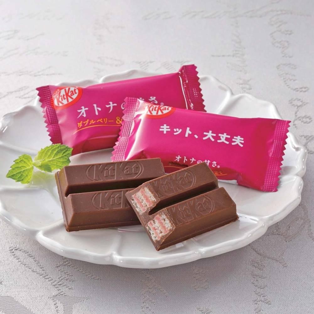 Nestlé Kit Kat Double Berry & Nut Flavor Combo KitKat 9 Bars – Japanese ...